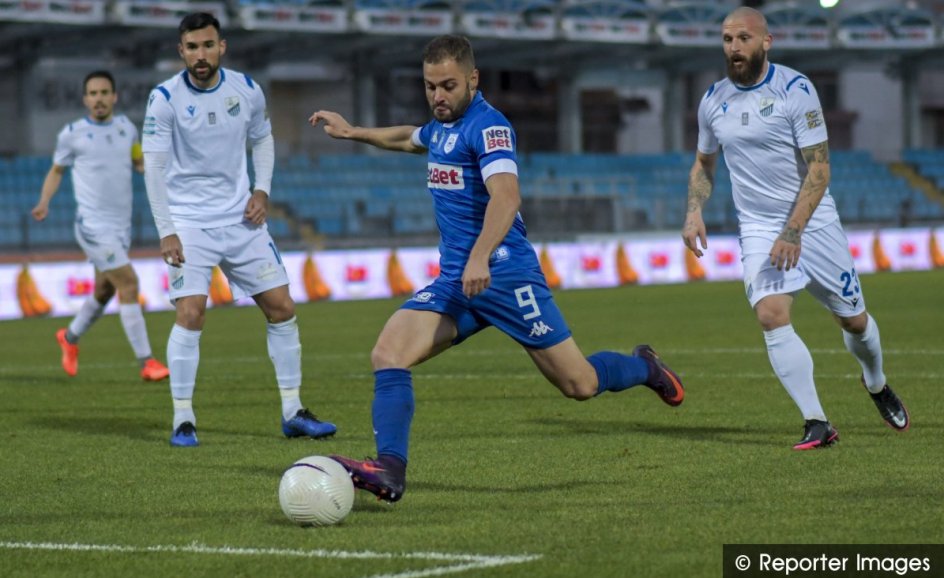 ΠΑΣ Γιάννινα-ΠΑΣ Λαμία 2-0: Συνεχίζει να αγνοεί τη νίκη - STARSPORTS.GR