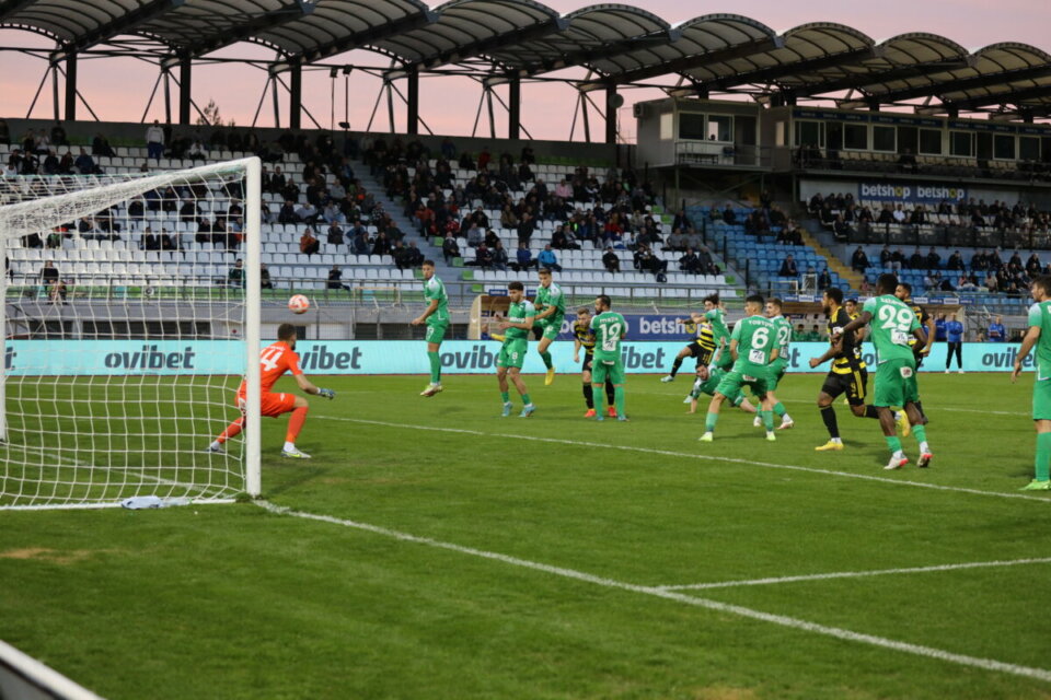 Λεβαδειακός-Αρης 1-2 (video) - STARSPORTS.GR