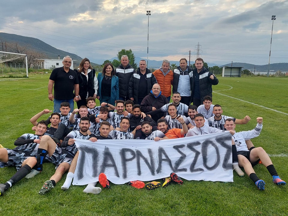 17 ανανεώσεις ποδοσφαιριστών στον Παρνασσό Αμφίκλειας - STARSPORTS.GR