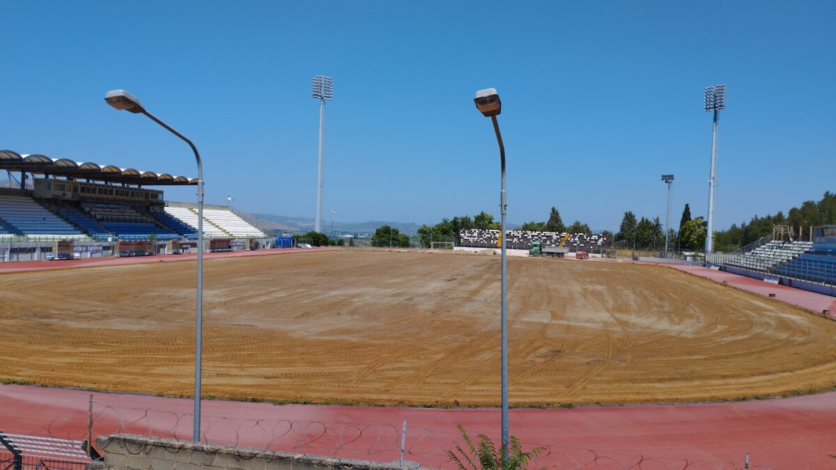 Έργα στο δημοτικό στάδιο Λιβαδειάς - STARSPORTS.GR