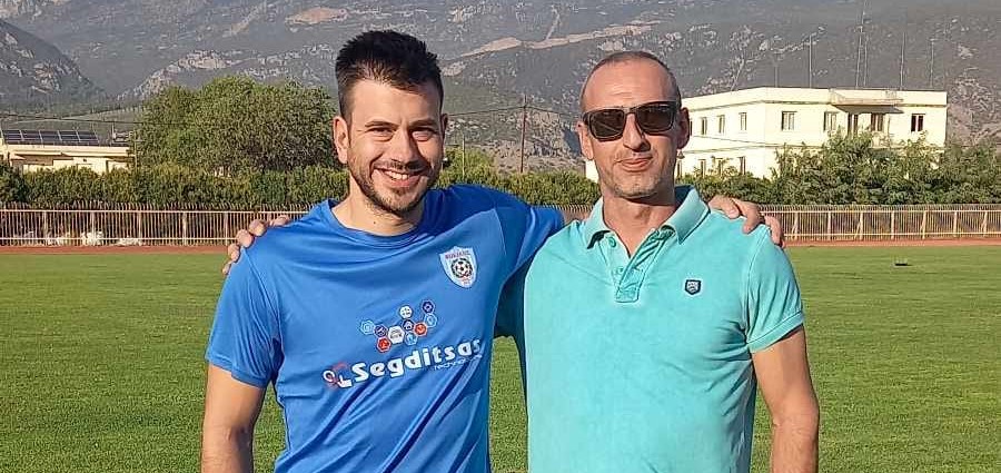 O Γιώργος Σταλμπουντζής φόρεσε ξανά τη φανέλα του Φωκικού - STARSPORTS.GR