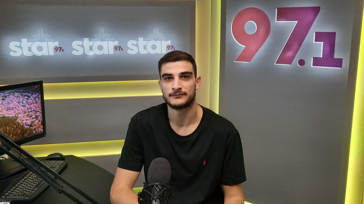 O Δημήτρης Λεγκίκας στο STAR FM (video) - STARSPORTS.GR