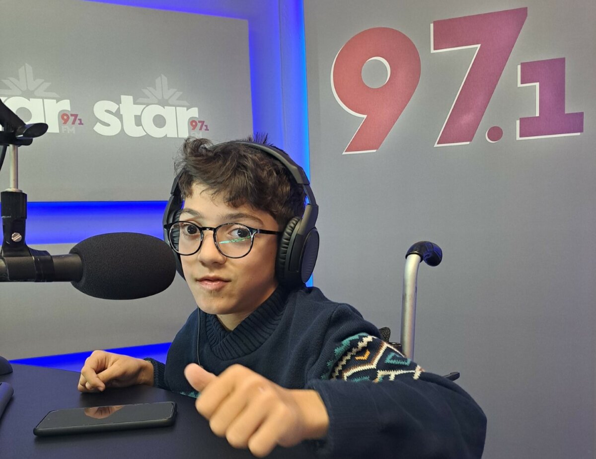 Συγκλονιστικός ο μικρός Γιάννης στο STAR FM 97.1 (video) - STARSPORTS.GR